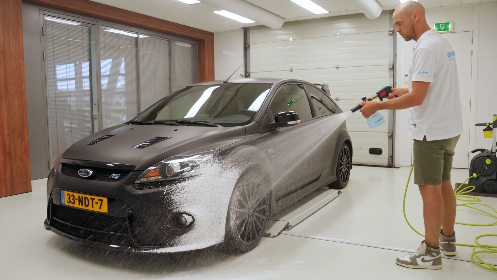 Je matte lak weer als nieuw: tips, tricks en producten - Carclean.com blog